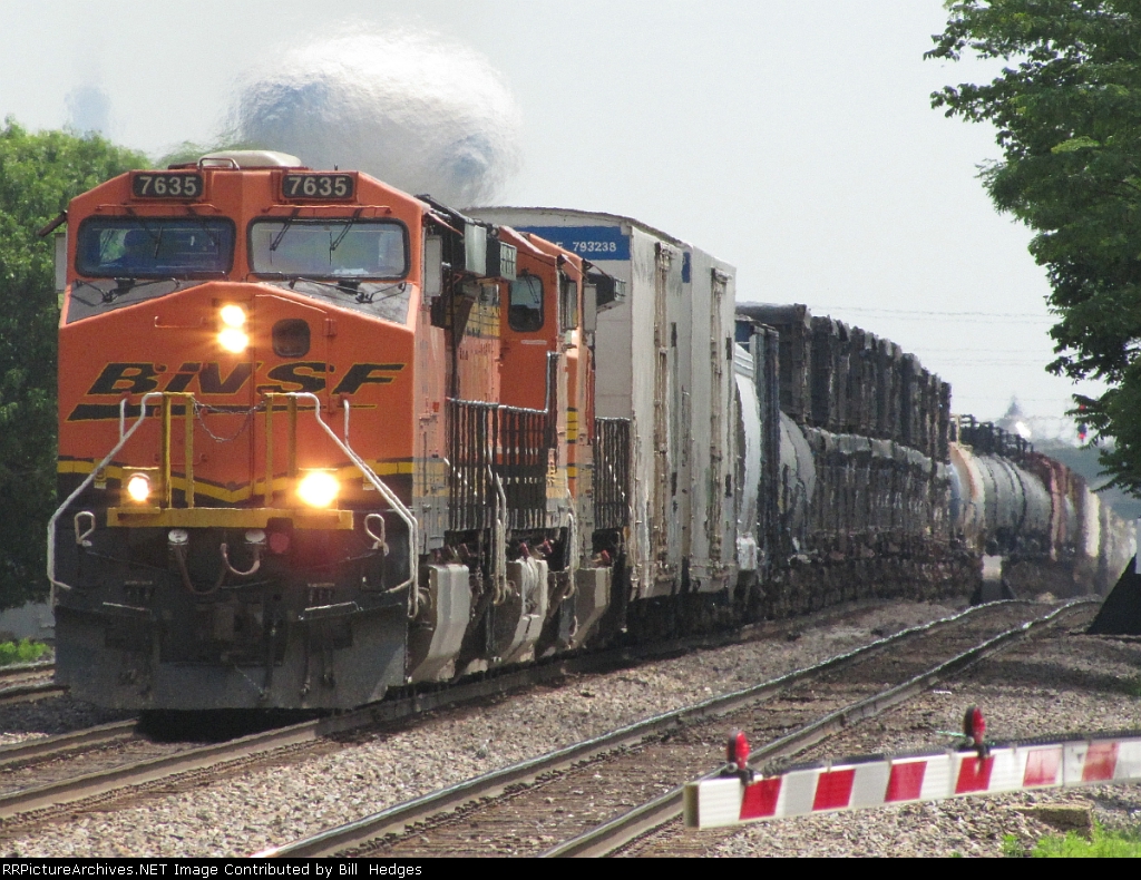 BNSF 7635